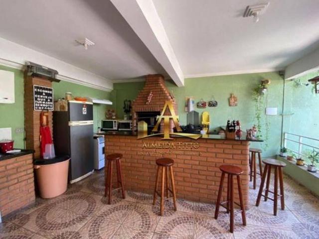 Casa com 3 dormitórios à venda, 136 m² Vila Jussara Carapicuíba/SP