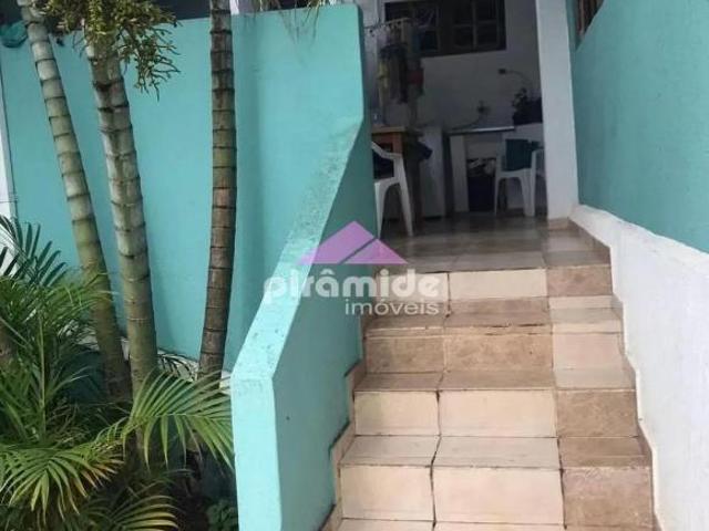 Casa com 3 dormitórios à venda, 136m² por R$ 680.000,00 Centro São José dos Campos/SP