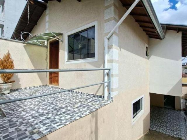 Casa com 3 dormitórios à venda, 137 m² por R$ 440.000,00 Santa Ângela Poços de Caldas/MG