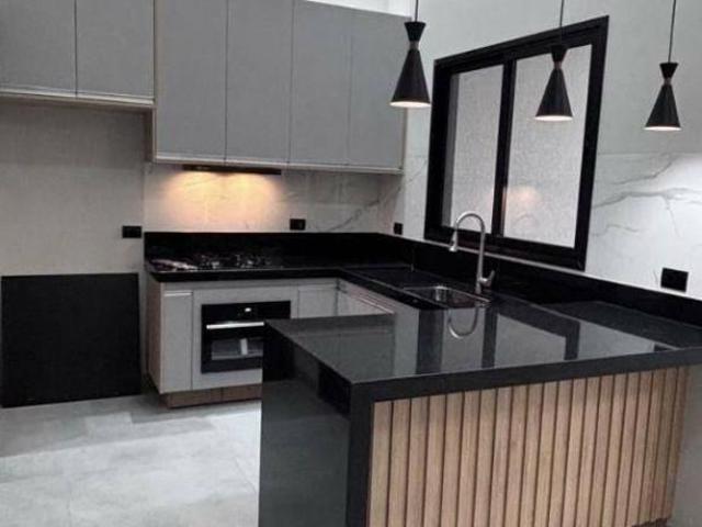 Casa com 3 dormitórios à venda, 130 m² por R$ 1.060.000,00 Condomínio Village Moutonnée Salto/SP