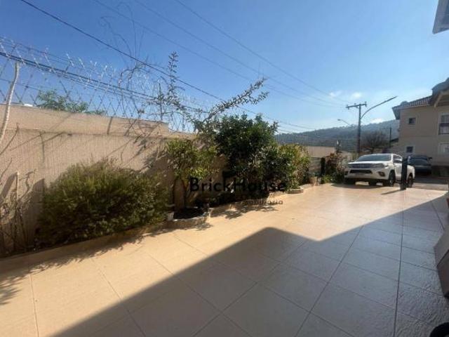 Casa com 3 dormitórios à venda, 130 m² por R$ 1.200.000,00 Jardim Maria Trindade São Roque/SP