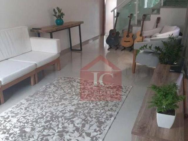Casa com 3 dormitórios à venda, 130 m² por R$ 620.000,00 Vila D&apos Este Cotia/SP