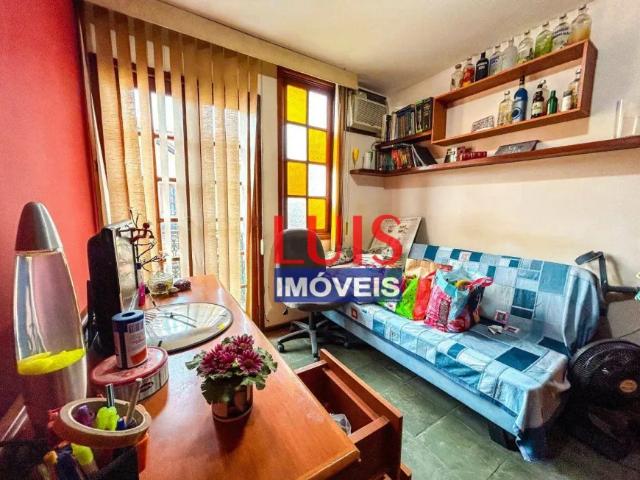 Casa com 3 dormitórios à venda, 130 m² por R$ 650.000 Itaipu Niterói/RJ CA7797