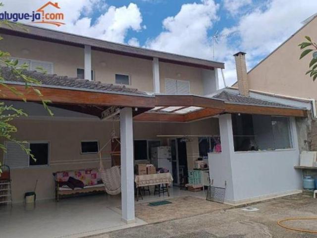 Casa com 3 dormitórios à venda, 130 m² por R$ 690.000,00 Villa Branca Jacareí/SP