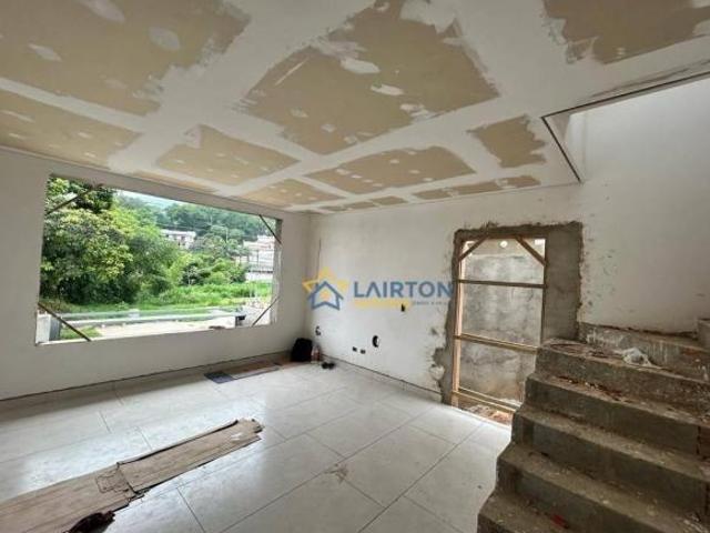 Casa com 3 dormitórios à venda, 130 m² por R$ 880.000,00 Jardim Maristela Atibaia/SP