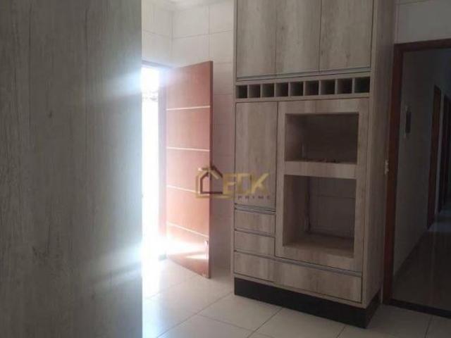 Casa com 3 dormitórios à venda, 131 m² por R$ 721.000 Parque Industrial São José dos Campos/SP