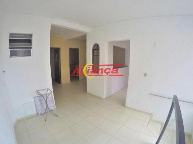 CASA COM 3 DORMITÓRIOS A VENDA, 132m²