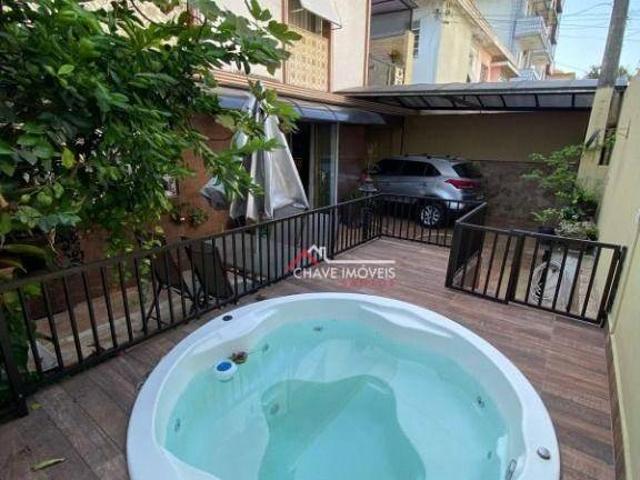 Casa com 3 dormitórios à venda, 145 m² por R$ 1.800.000,00 Embaré Santos/SP