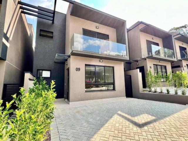Casa com 3 dormitórios à venda, 145 m² por R$ 1.350.000,00 Chácaras Silvania Valinhos/SP