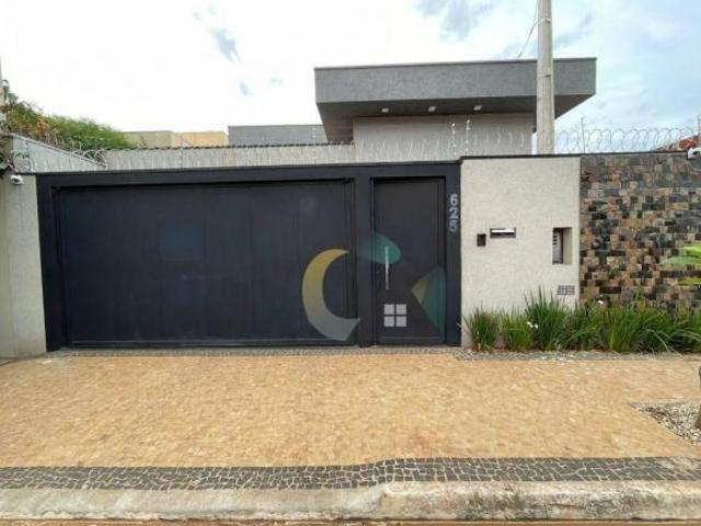 Casa com 3 dormitórios à venda, 147 m² por R$ 740.000,00 Jardim Europa Barretos/SP