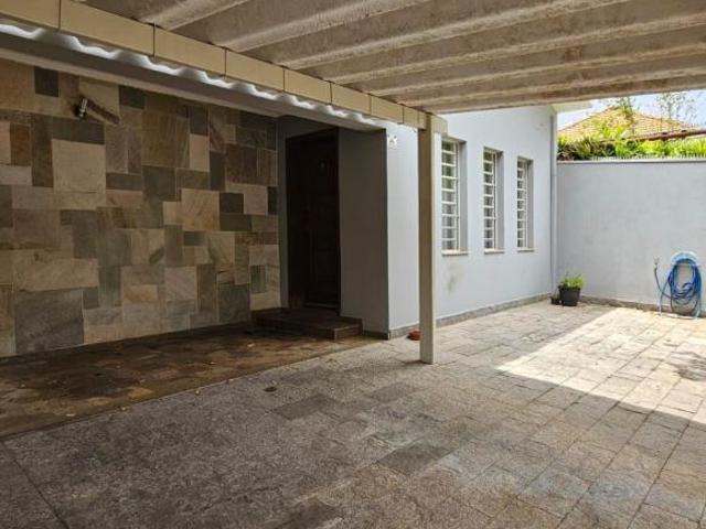 Casa com 3 dormitórios à venda, 147m² por R$ 560.000,00 Vila Santa Catarina.