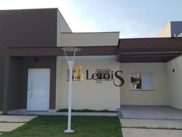 Casa com 3 dormitórios à venda, 148 m² por R$ 1.050.000,00 Condomínio Village Moutonnée Salto/SP
