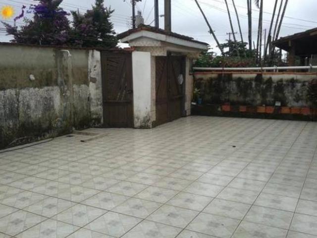 Casa com 3 dormitórios à venda, 148 m² por R$ 600.000,00 Centro Bertioga/SP