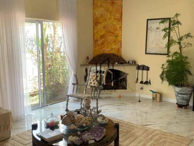 Casa com 3 dormitórios à venda, 149 m² por R$ 900.000,00 Fazenda da Ilha Embu Guaçu/SP