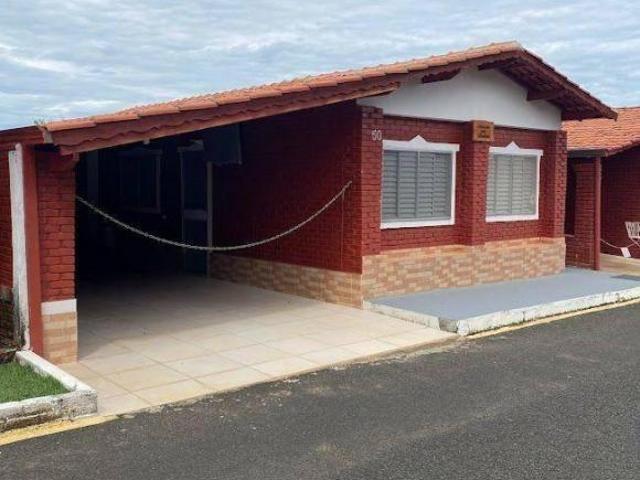 Casa com 3 dormitórios à venda, 140 m² por R$ 145.000,00 Mansões das Águas Quentes Caldas Novas/