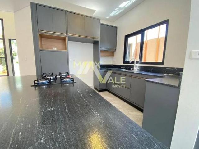 Casa com 3 dormitórios à venda, 140 m² por R$ 1.050.000 Jardim Panorama Jacareí/SP