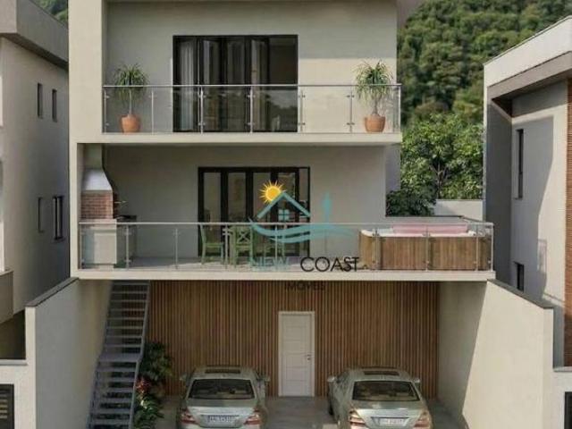 Casa com 3 dormitórios à venda, 140 m² por R$ 1.200.000,00 S F Praia São Sebastião/SP