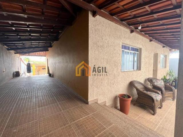 Casa com 3 dormitórios à venda, 140 m² por R$ 479.850,00 Tereza Cristina São Joaquim de Bicas/MG