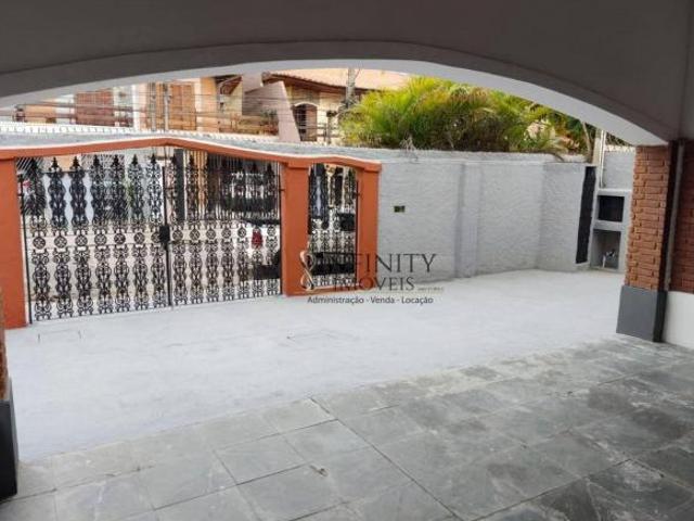 Casa com 3 dormitórios à venda, 140 m² por R$ 780.000,00 Bosque dos Eucaliptos São José dos Camp