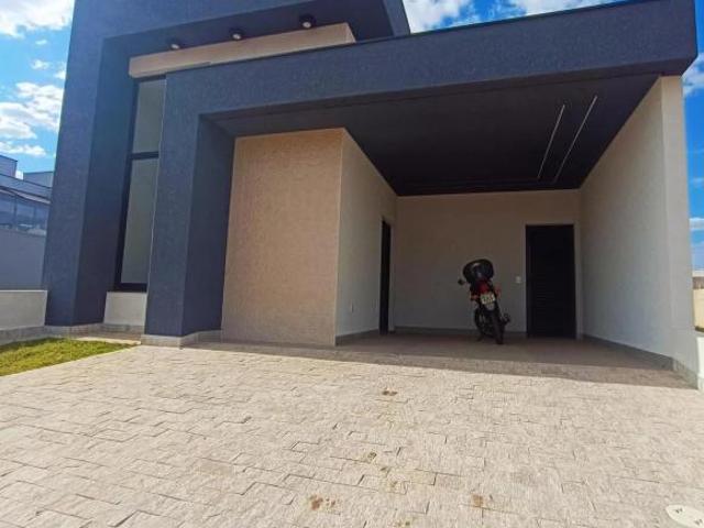 Casa com 3 dormitórios à venda, 140 m² por R$ 840.000,00 Condomínio Villagio W
