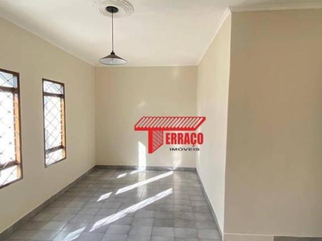 Casa com 3 dormitórios à venda, 141 m² Vila Brasil Pirassununga/SP