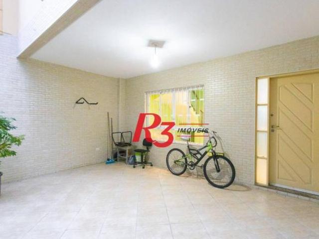 Casa com 3 dormitórios à venda, 142 m² por R$ 1.250.000,00 Campo Grande Santos/SP