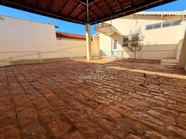 Casa com 3 dormitórios à venda, 142 m² por R$ 600.000,00 Jardim Paraíso Botucatu/SP