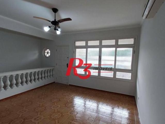 Casa com 3 dormitórios à venda, 142 m² por R$ 700.000,00 Encruzilhada Santos/SP