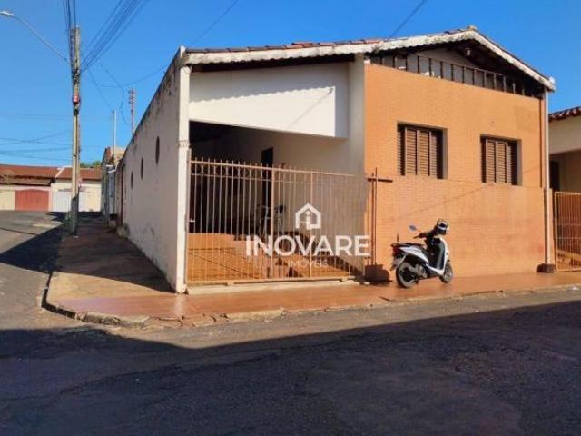 Casa com 3 dormitórios à venda, 143 m² por R$ 420.000,00 Afonso Pena Itumbiara/GO
