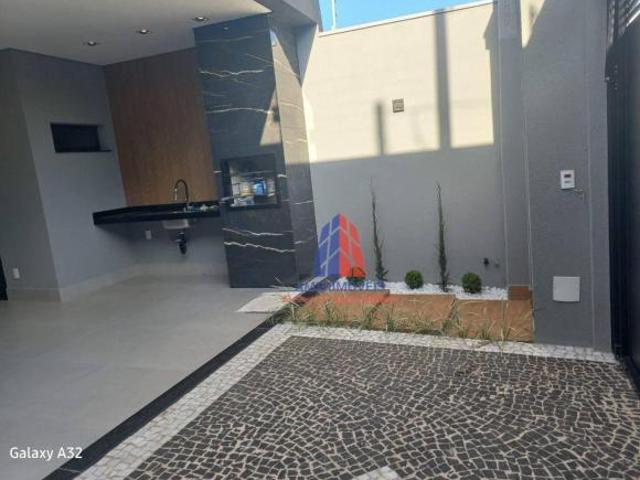 Casa com 3 dormitórios à venda, 143 m² por R$ 910.000,00 Jardim Amélia Americana/SP
