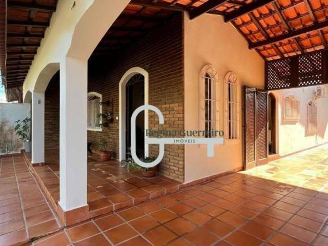 Casa com 3 dormitórios à venda, 155 m² por R$ 700.000,00 Estância São José Peruíbe/SP