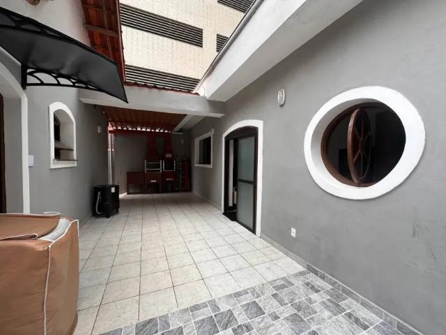 Casa com 3 dormitórios à venda, 157 m² por R$ 1.098.000,00 Vila Guilhermina Praia Grande/SP