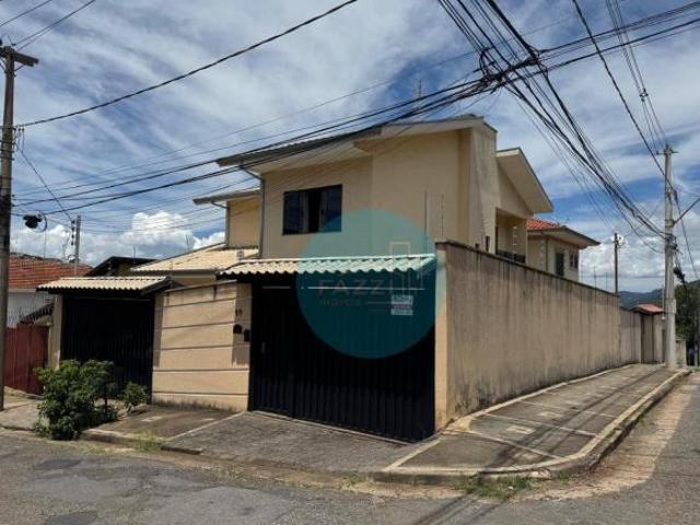 Casa com 3 dormitórios à venda, 157 m² por R$ 750.000,00 Jardim Santa Rosália Poços de Caldas/MG