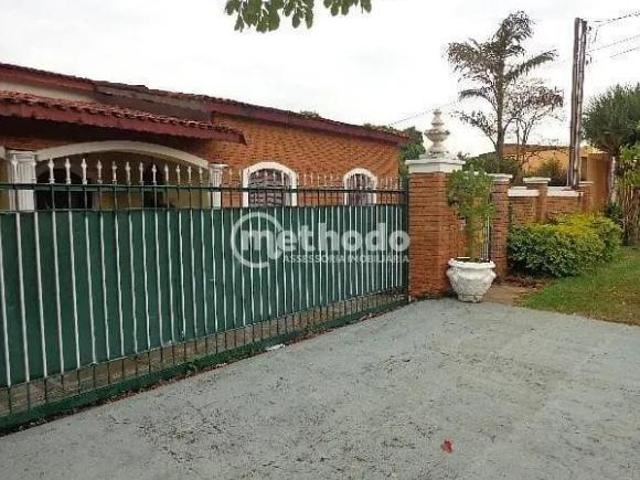 Casa com 3 dormitórios à venda, 157 m² por R$ 870.000,00 Jardim Conceição Sousas Campinas/SP