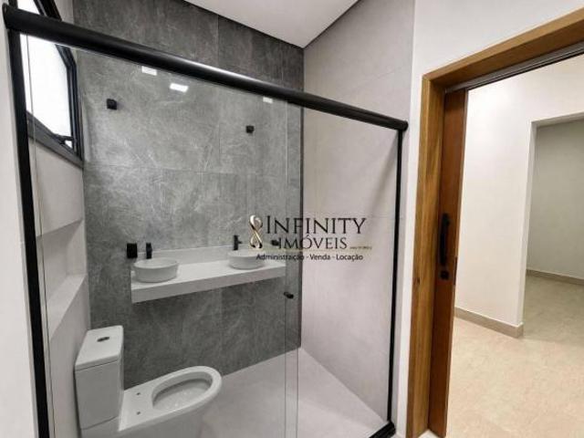 Casa com 3 dormitórios à venda, 150 m²