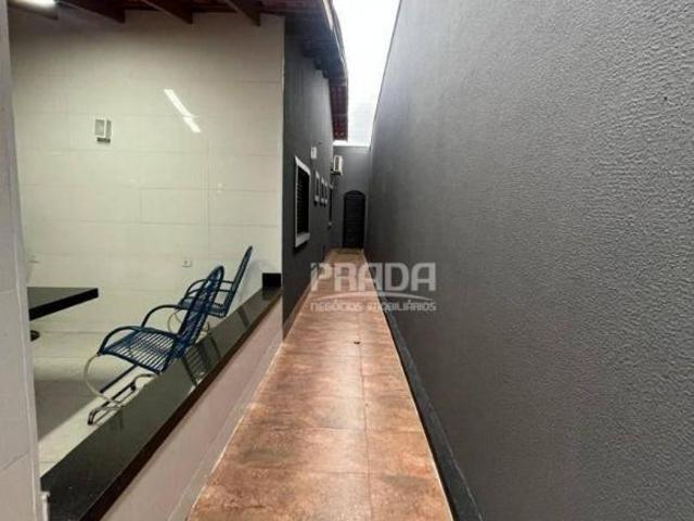 Casa com 3 dormitórios à venda, 150 m² Bairro Presidente Roosevelt Uberlândia/MG