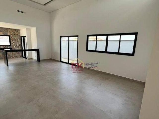 Casa com 3 dormitórios à venda, 150 m² por R$ 1.010.000,00 Condomínio Terras do Vale Caçapava/SP