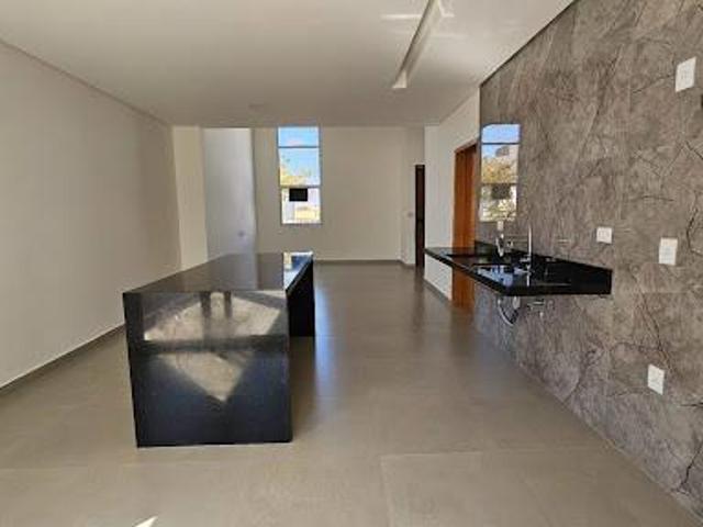 Casa com 3 dormitórios à venda, 150 m² por R$ 1.100.000,00 Condomínio Terras do Vale Caçapava/SP