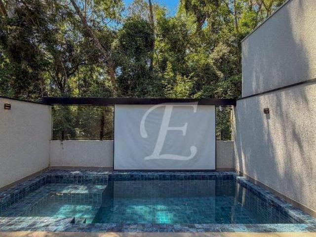 Casa com 3 dormitórios à venda, 150 m² por R$ 1.380.000,00 Fazendinha Santana de Parnaíba/SP