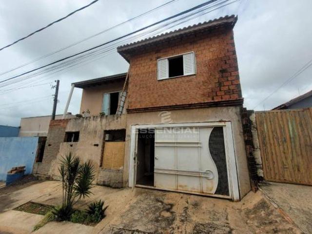 Casa com 3 dormitórios à venda, 150 m² por R$ 320.000,00 Comerciários III Botucatu/SP