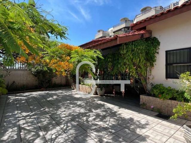 Casa com 3 dormitórios à venda, 150 m² por R$ 590.000,00 Balneário São João Batista Peruíbe/SP