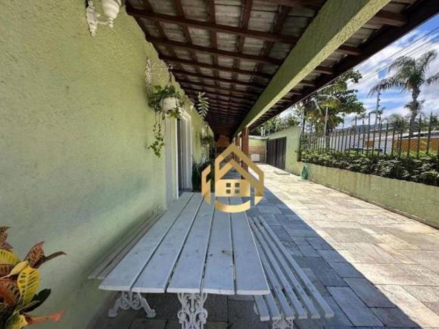 Casa com 3 dormitórios à venda, 150 m² por R$ 680.000,00 Praia da Enseada Guarujá/SP
