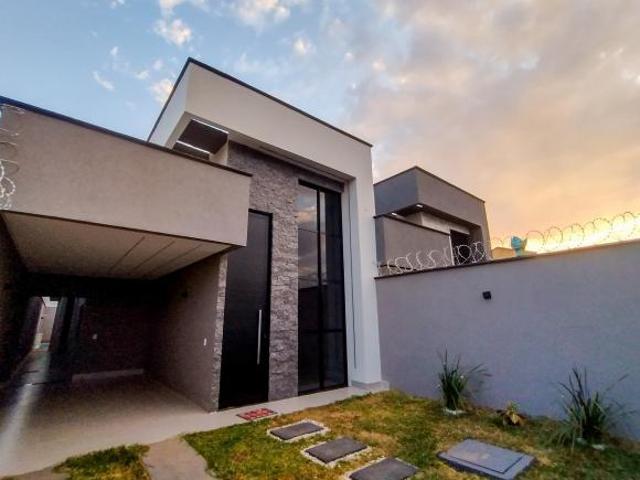 Casa com 3 dormitórios à venda, 150 m² por R$ 730.000 Cardoso Aparecida de Goiânia/GO