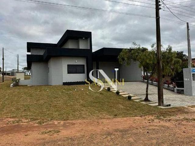 Casa com 3 dormitórios à venda, 150 m² por R$ 850.000,00 Riviera de Santa Cristina XIII Paranapa