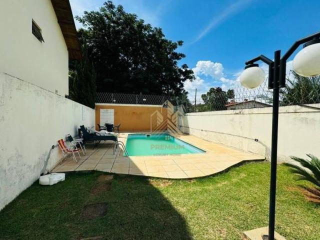 Casa com 3 dormitórios à venda, 150 m² por R$ 860.000,00 Vila Santista Atibaia/SP