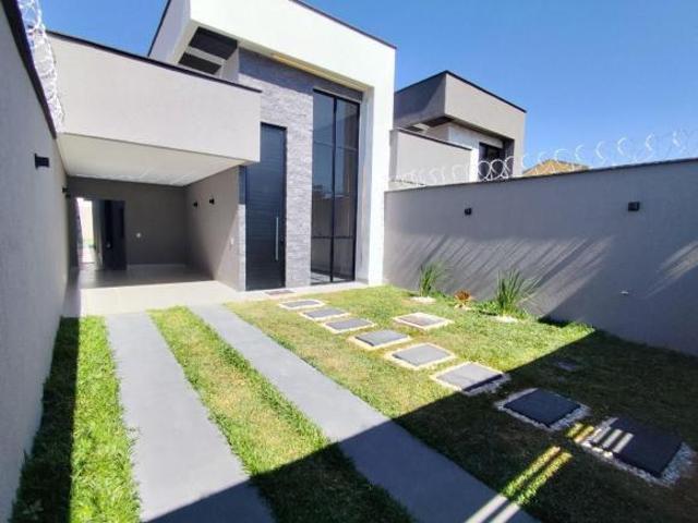 CASA DE LUXO À VENDA NO BAIRRO CARDOSO | 3 QUARTOS | PISCINA AQUECIDA | A 1 MINUTO DA AV. RIO VERDE