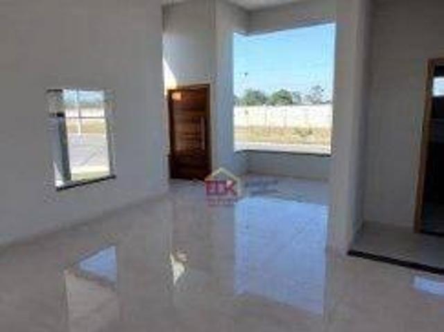 Casa com 3 dormitórios à venda, 150 m² por R$ 950.000,00 Guedes Tremembé/SP