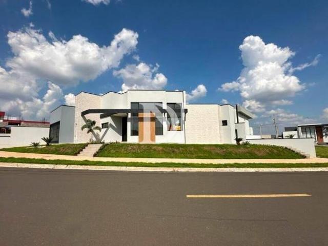 Casa com 3 dormitórios à venda, 152 m² por R$ 1.200.000,00 Condomínio Lagos D&apos Icaraí Salto/SP