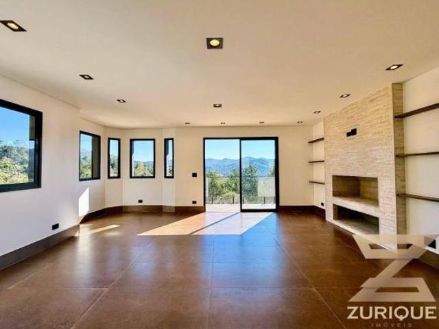 Casa com 3 dormitórios à venda, 152 m² por R$ 2.200.000,00 Água Santa Campos do Jordão/SP