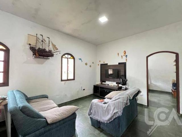 Casa com 3 dormitórios à venda, 164 m² por R$ 520.000 Massaguaçu Caraguatatuba/SP